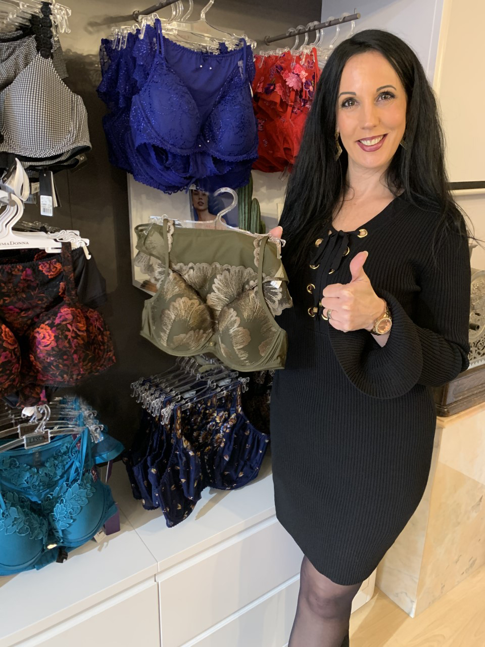 Dessous und Bademoden von kleinen bis große Größen